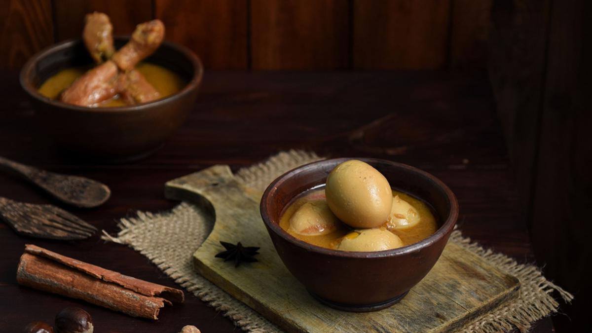 5 Resep Lauk Telur Rebus Berbumbu yang Enak dan Bergizi