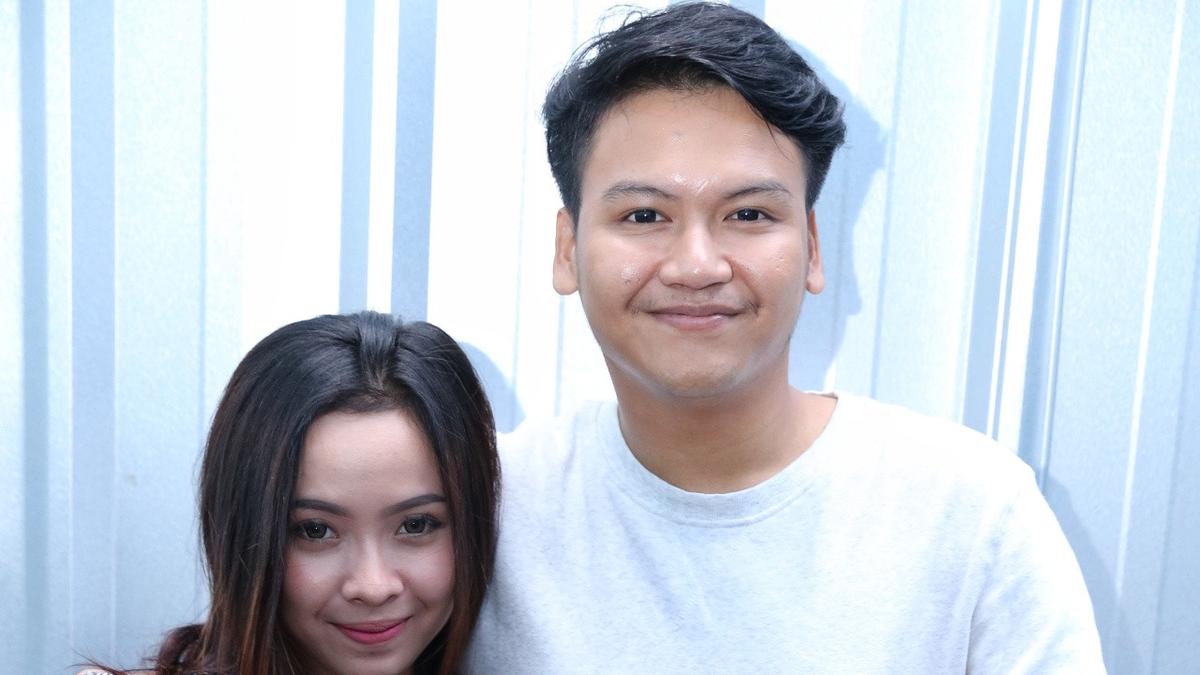Dikabarkan Istrinya Hamil Sebelum Nikah, Ilham Smash Dapat Pembelaan