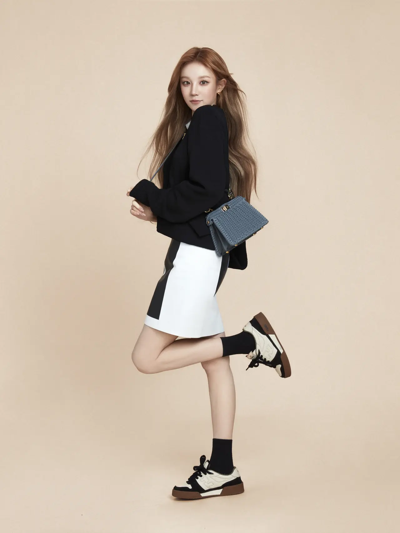 FENDI Umumkan Song Yuqi sebagai China Brand Ambassador yang Baru