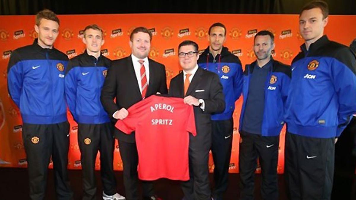 Walau Terpuruk, MU Tetap Jadi Incaran Sponsor - Bola Liputan6.com