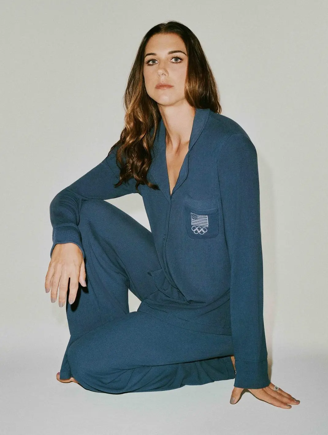 11 Potret Outfit Fancy Timnas Berbagai Negara dari Brand Ternama di ...