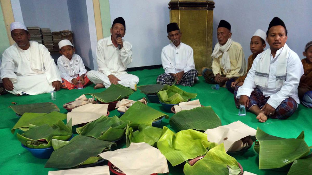Penganut Islam Aboge Baru Lebaran Hari Ini - Regional Liputan6.com