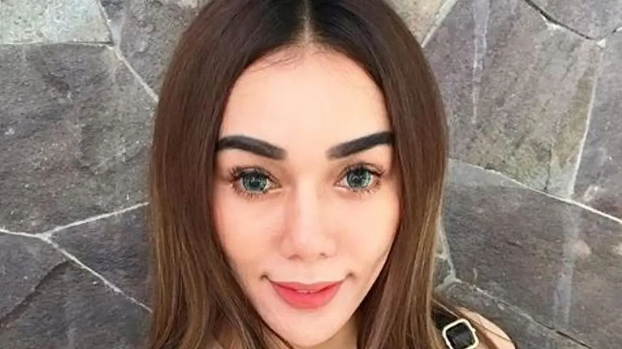 Ditipu YouTuber, Ini 4 Fakta Menarik Bebby Fey - ShowBiz Liputan6.com