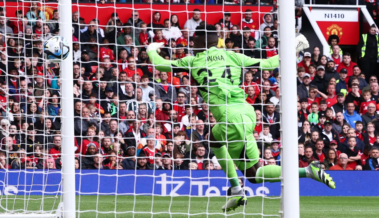 Foto: Blunder Kiper Baru MU Andre Onana saat Laga Debutnya di Old ...