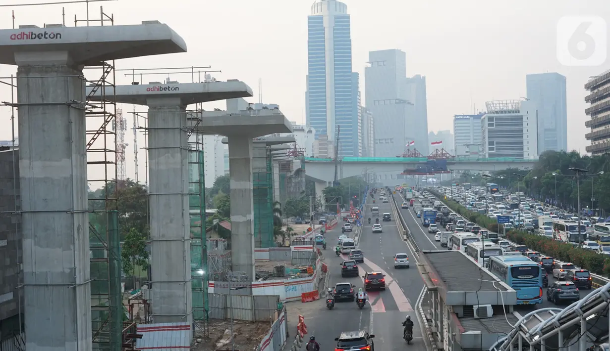 FOTO: Tiang Pancang LRT Rute Cawang-Kuningan-Dukuh Atas Tersambung ...