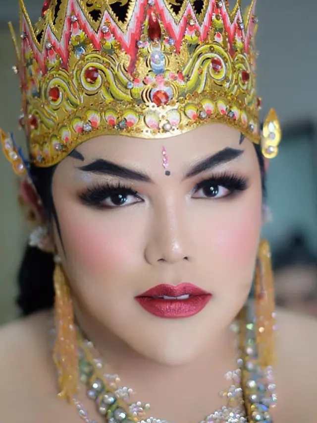 6 Potret Ivan Gunawan Perankan Wayang Dewi Arimbi, Bikin Pangling - Hot Liputan6.com