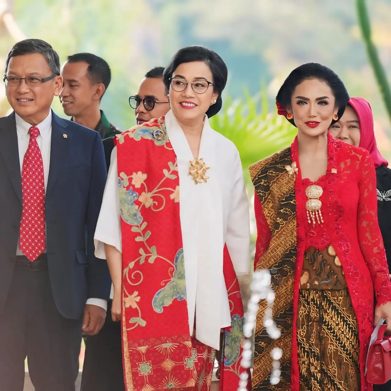 6 Potret Krisdayanti Berkebaya Merah di Sidang Tahunan MPR 2024 ...