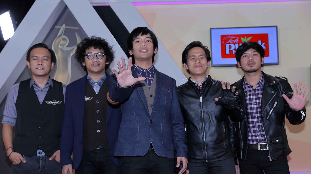 Rilis Fisik Album Self Titled, D'MASIV Umumkan Logo Baru