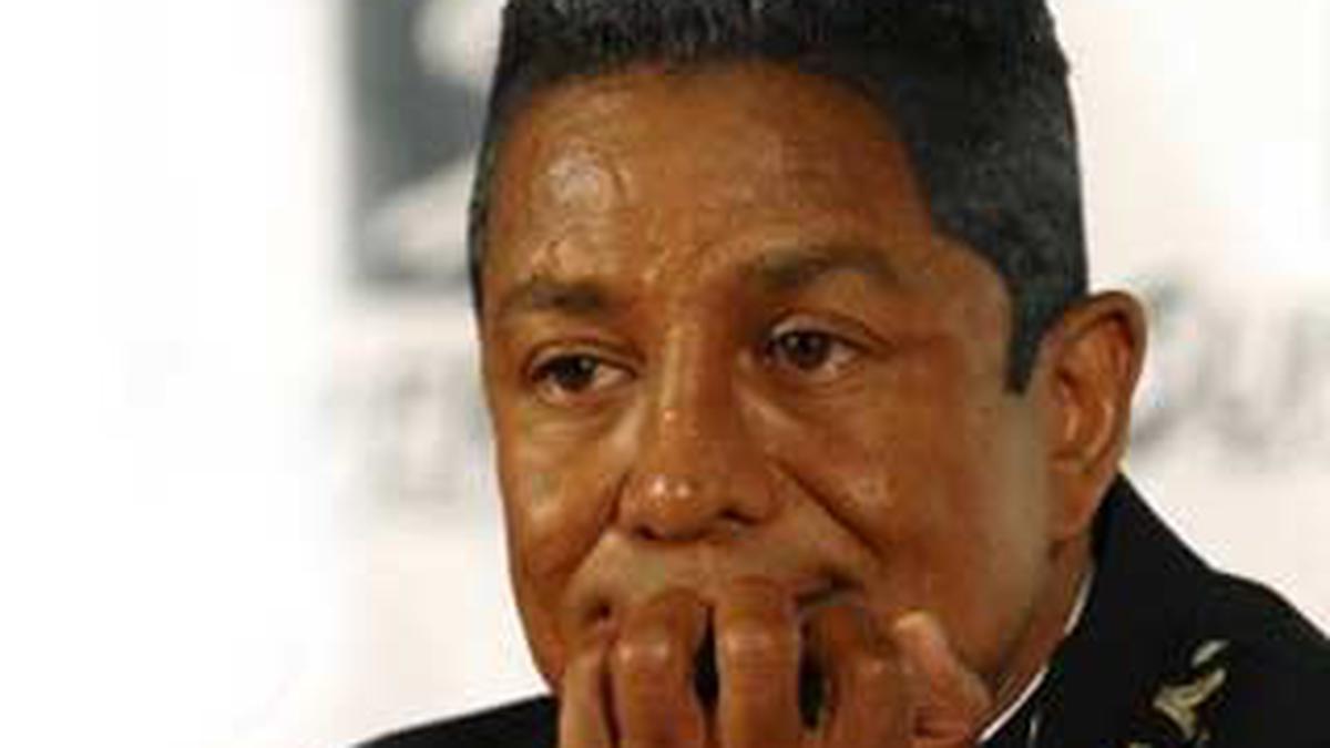 Keluarga Jackson Merasakan Kehadiran Jacko - ShowBiz Liputan6.com