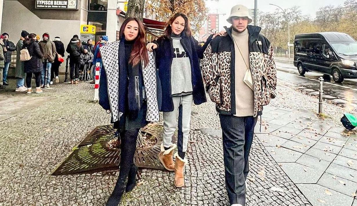 Liburan di Jerman, Ini Potret Pertemuan Ivan Gunawan dan Bunda Corla ...
