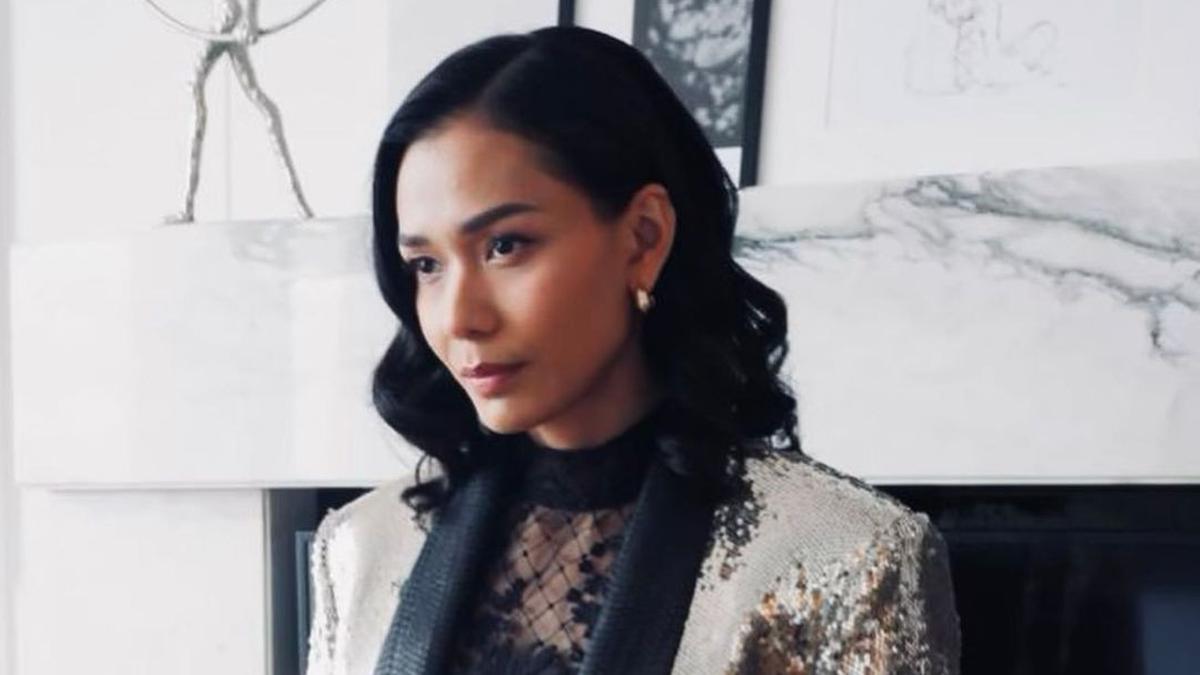 Adinia Wirasti Dinikahi Aktor Australia, Pernikahan Menggunakan Adat ...