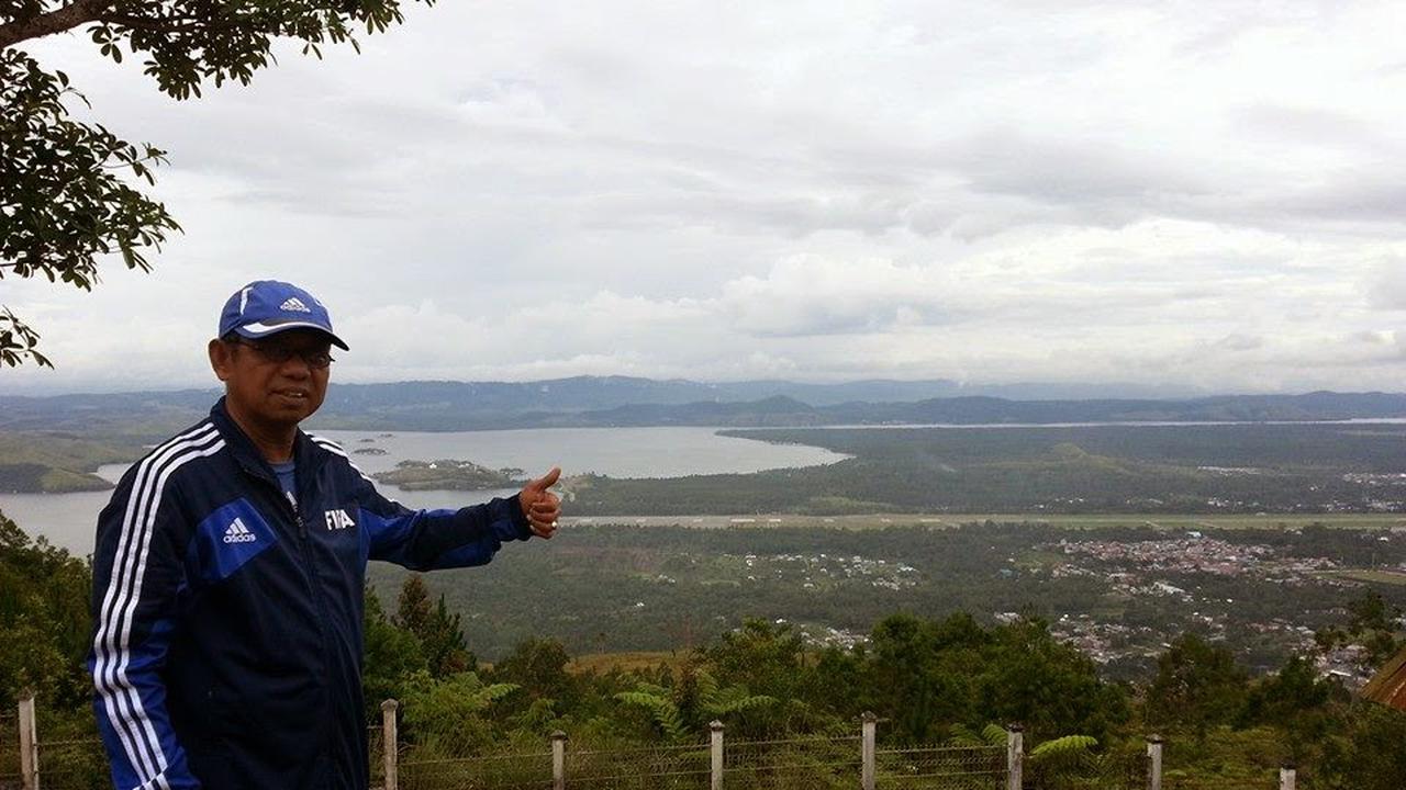 Emral Abus, Si "Bidan" Pelatih Kondang Indonesia