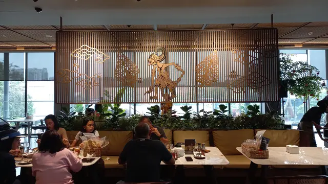 Kenikmatan Ayam Goreng Bima Yamgor Milik Irwan Hidayat: Lezat, Autentik, dan Full Rempah ...