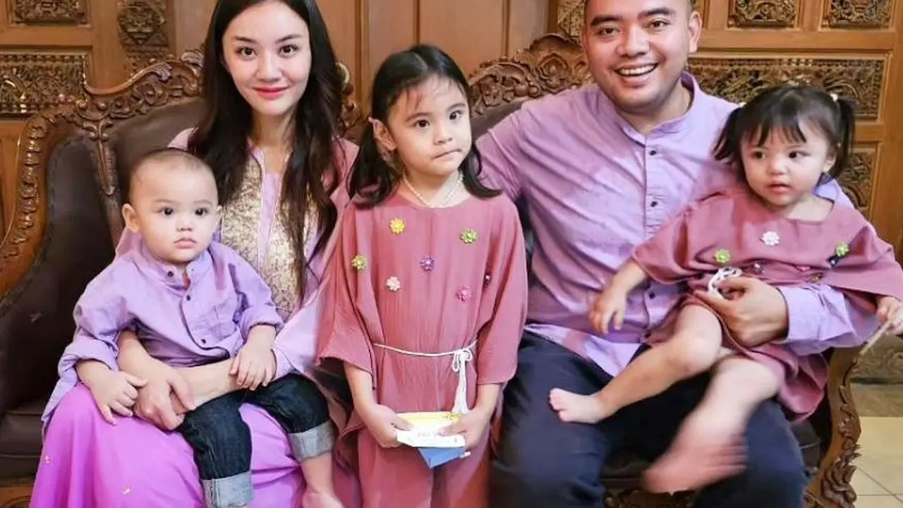 Diserang Netizen karena Cari ART, Ini 9 Potret Cleopatra eks JKT48 ...