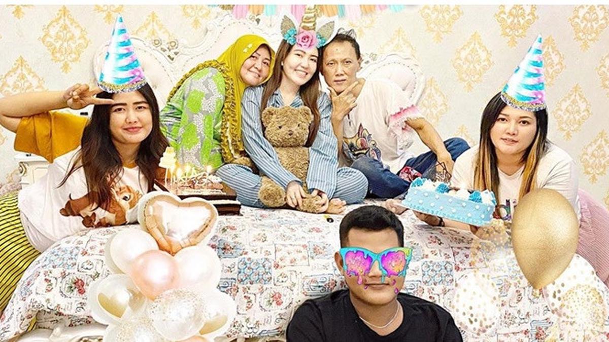 Genap Berusia 29 Tahun, Ini 7 Potret Perayaan Ulang Tahun Via Vallen ...