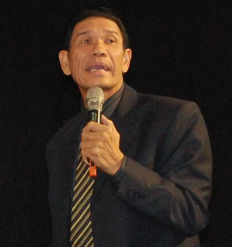 Advent Bangun, dari Atlet, Aktor, Pedangdut, hingga Pendeta - Entertainment Fimela.com