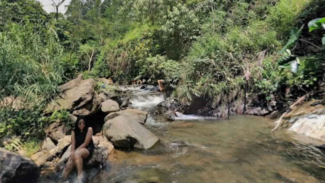 10 Rekomendasi Curug di Bogor Rating Tertinggi di 2025: Liburan ...