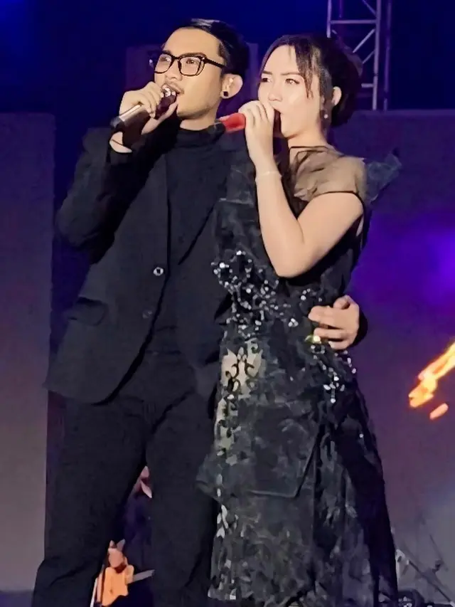 Happy Asmara dan Gilga Sahid Ngaku Sudah Nikah Saat Manggung Bareng, Bikin Kaget Fans - ShowBiz ...