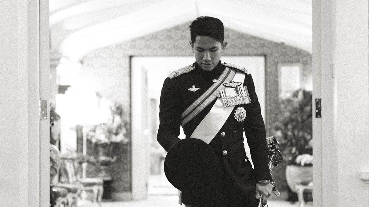 6 Potret Monokrom Pangeran Abdul Mateen Suami Anisha Rosnah, Disebut ...