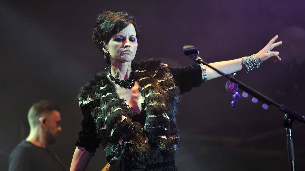 Dolores O'Riordan Meninggal, Don Burton Mendadak Jadi Sorotan