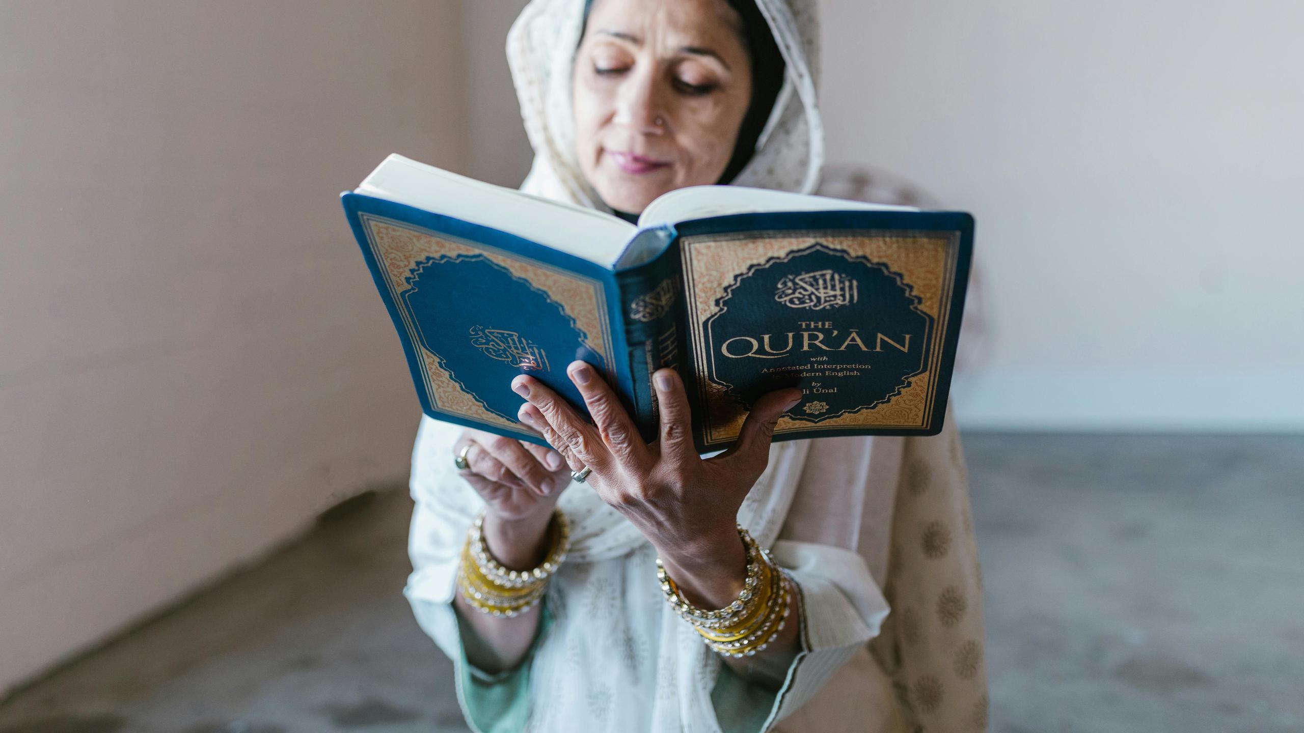Surat Yusuf Ayat 4 Arab, Latin, dan Arti: Lengkap Tafsirnya