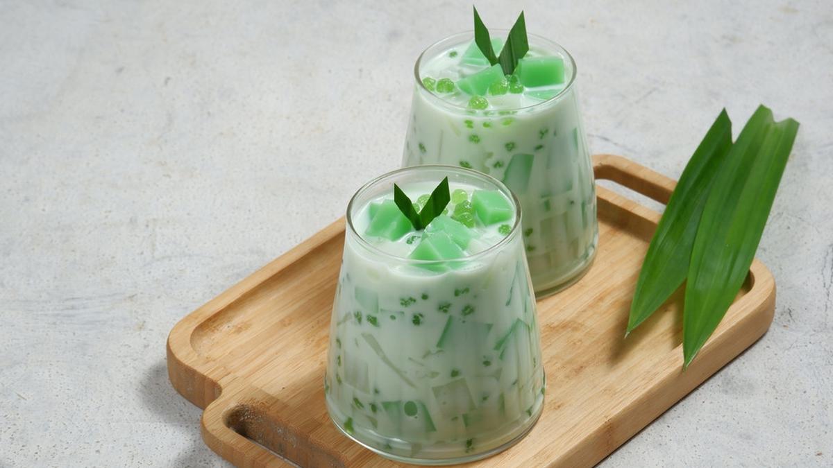 5 Resep Buko Pandan Creamy Segar Cocok Diminum Siang Hari - Food Fimela.com