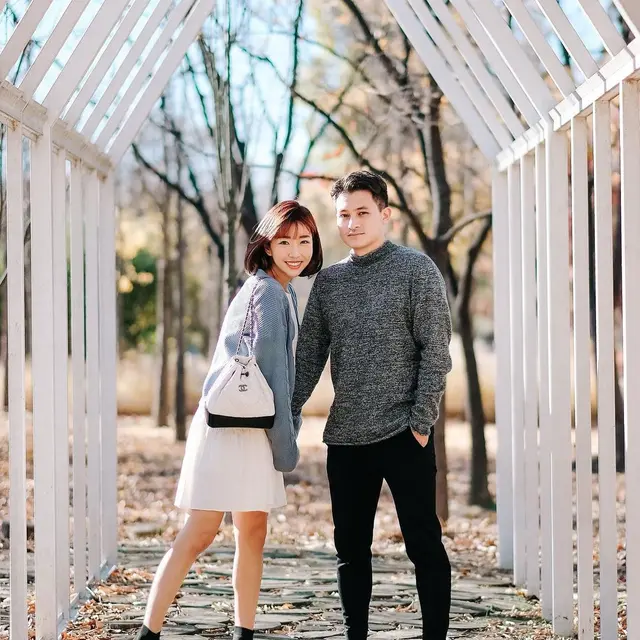 Umumkan Pernikahan, Ini 8 Potret Mesra Sunny Dahye dan Chris Okano ...