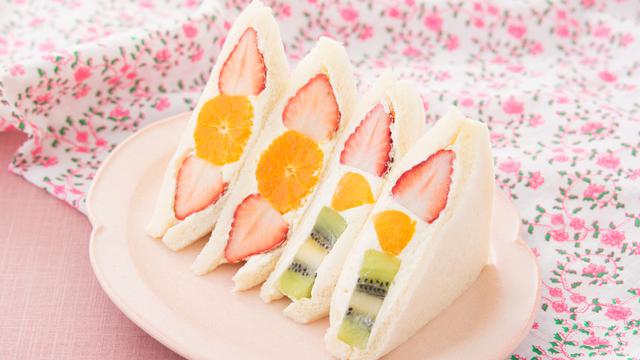 5 Resep Sandwich Buah yang Praktis untuk Sarapan - Food Fimela.com