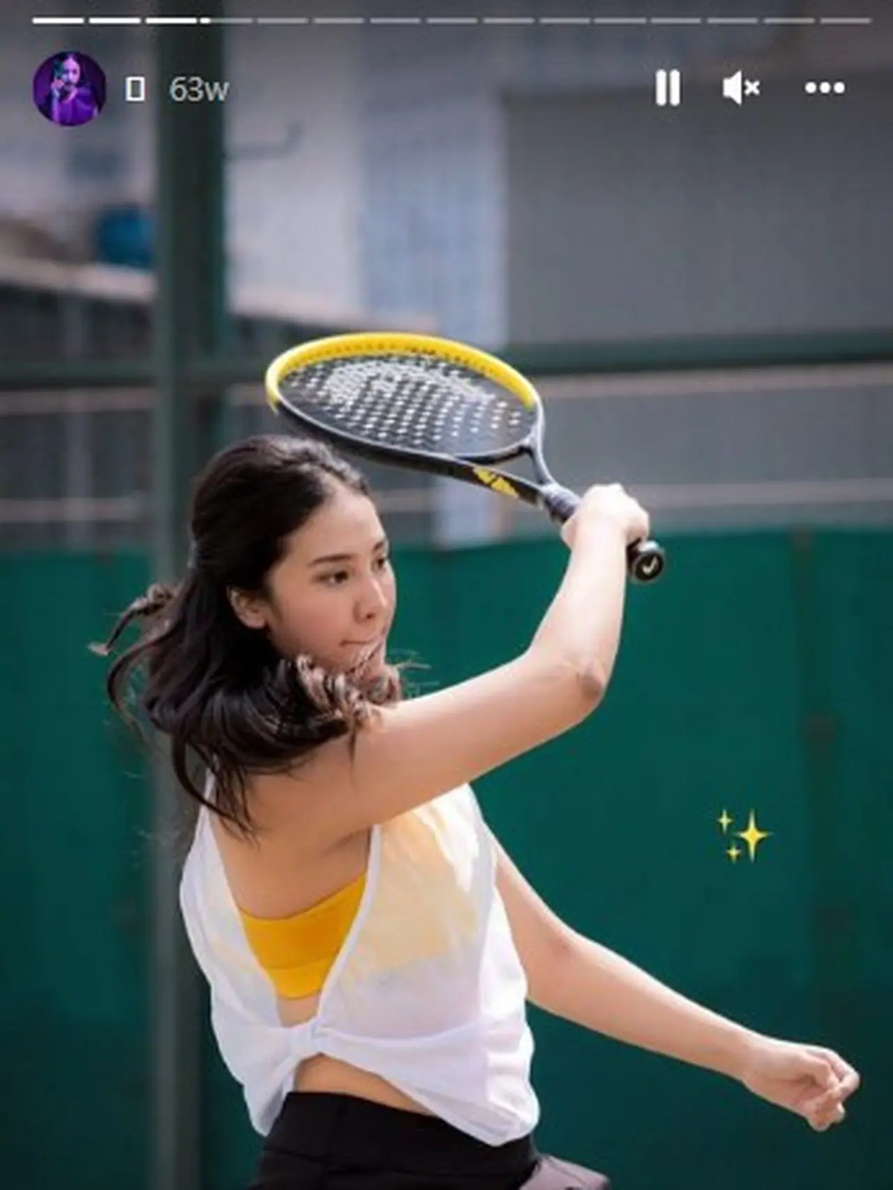 8 Potret Anya Geraldine Jajal Olahraga Tenis, Curi Perhatian - Hot Liputan6.com
