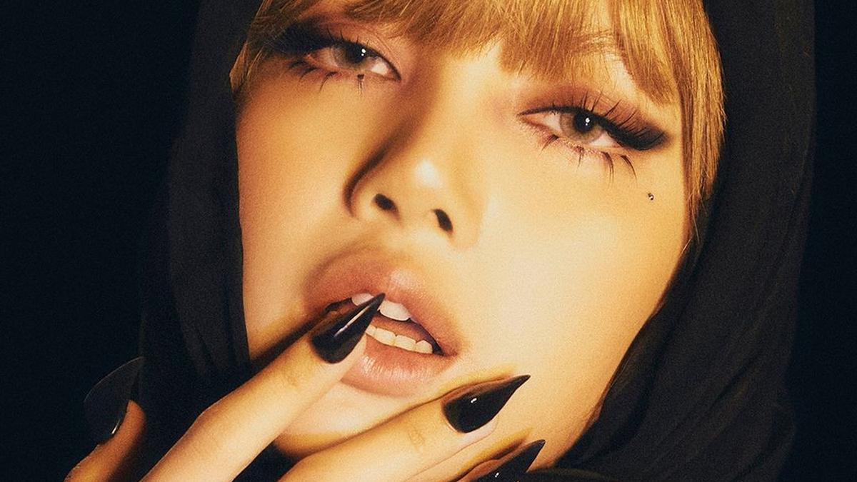 Lisa Blackpink Rilis Trailer untuk Solo Album, Umumkan Comeback di ...