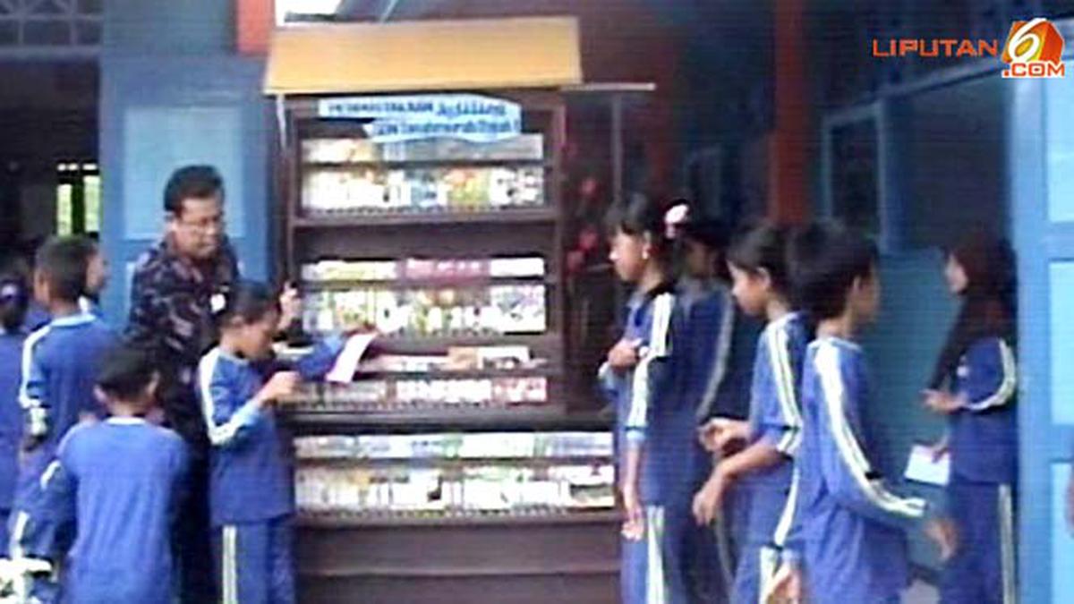 Video: Gerobak Buku, Model Perpus Keliling ala Bangkalan - News ...