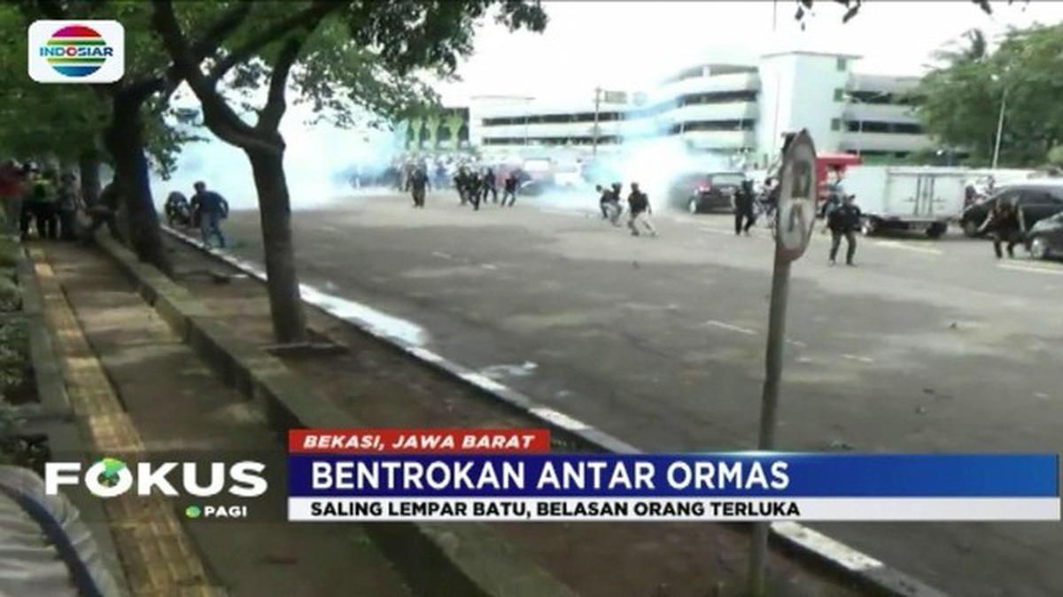 Rekaman Mencekam Ormas GMBI Bentrok dengan LSM di Bekasi - News ...