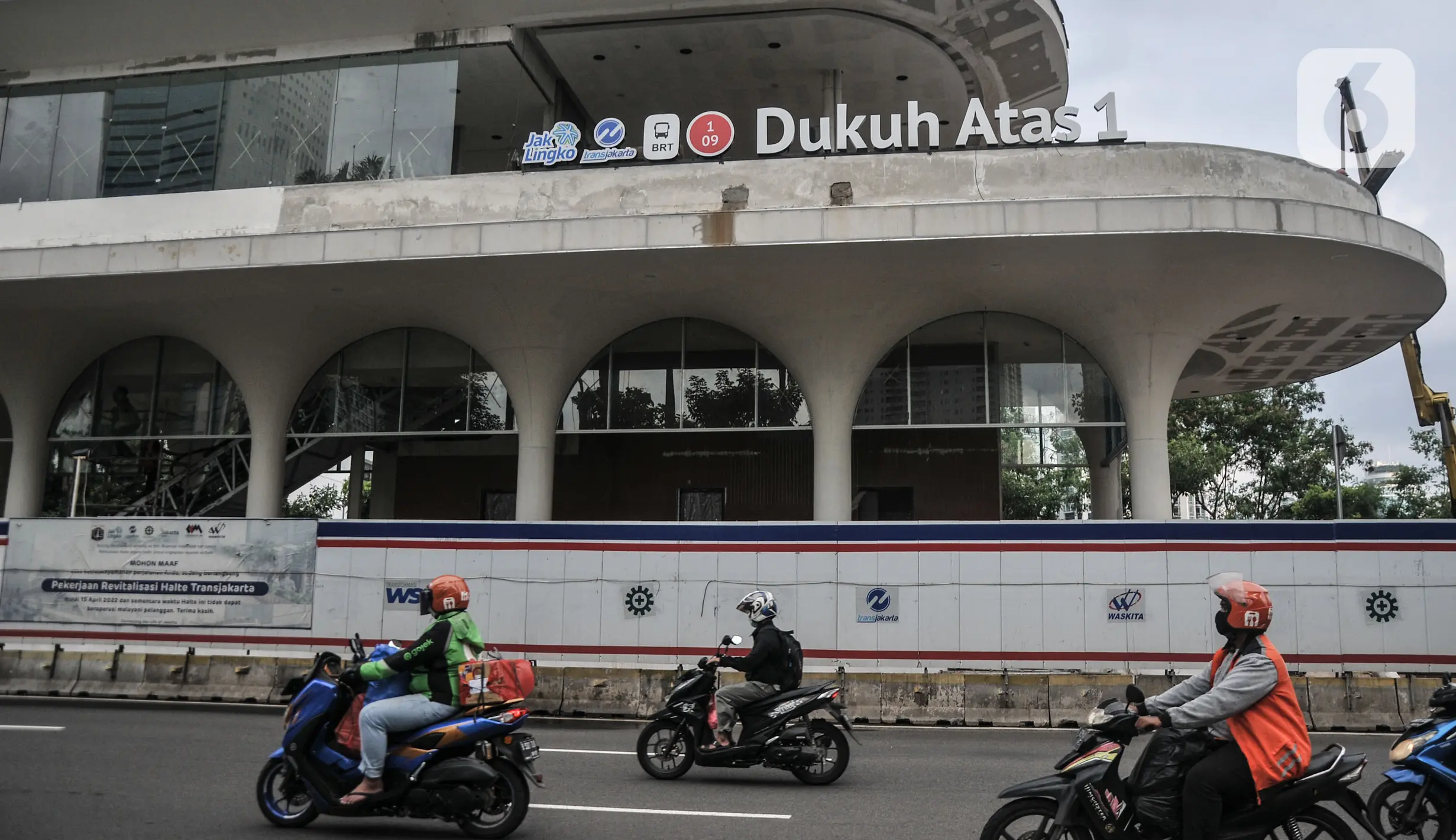 2023, PT Transjakarta Targetkan 54 Halte Baru Siap Beroperasi - Foto Liputan6.com