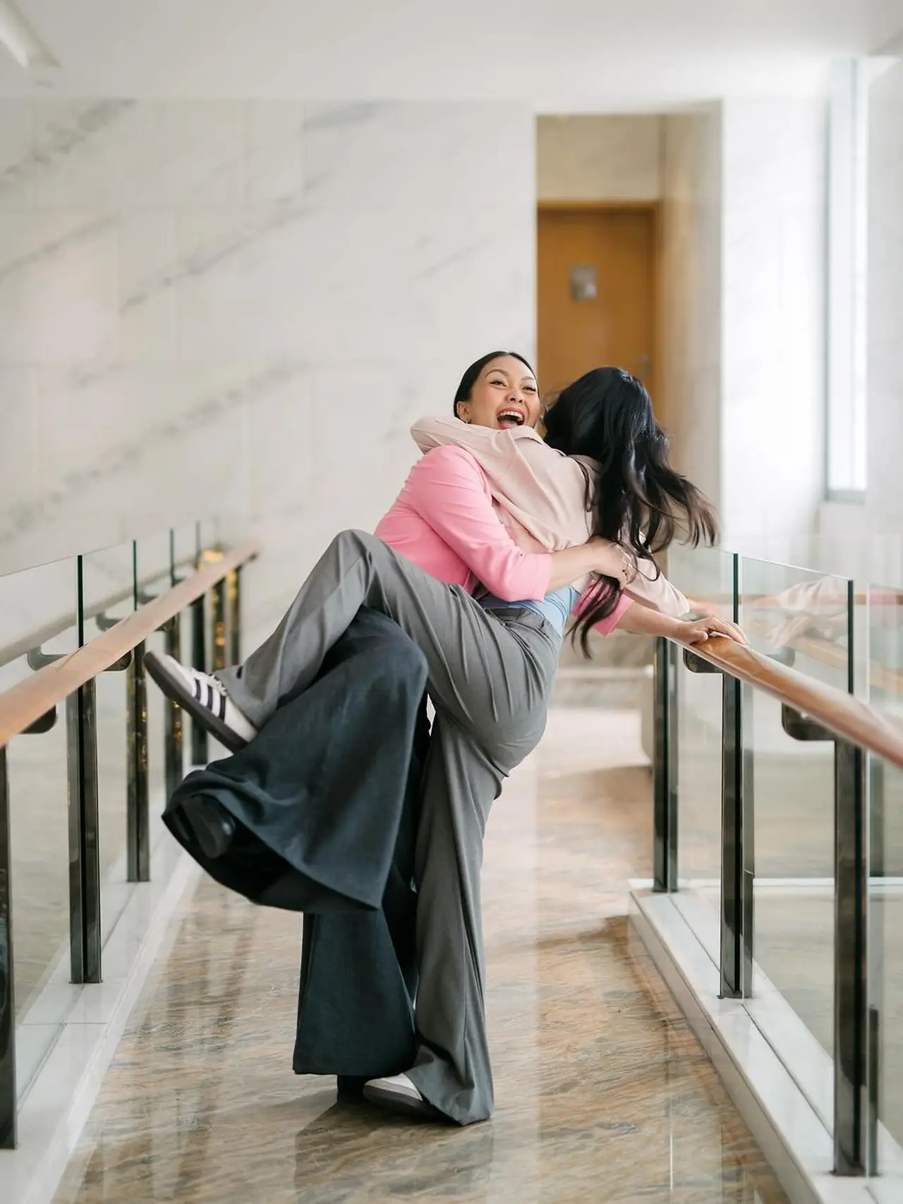 Tak Kalah Cantik dari Naura Ayu, Intip Potret Sang Adik Neona Ayu yang ...