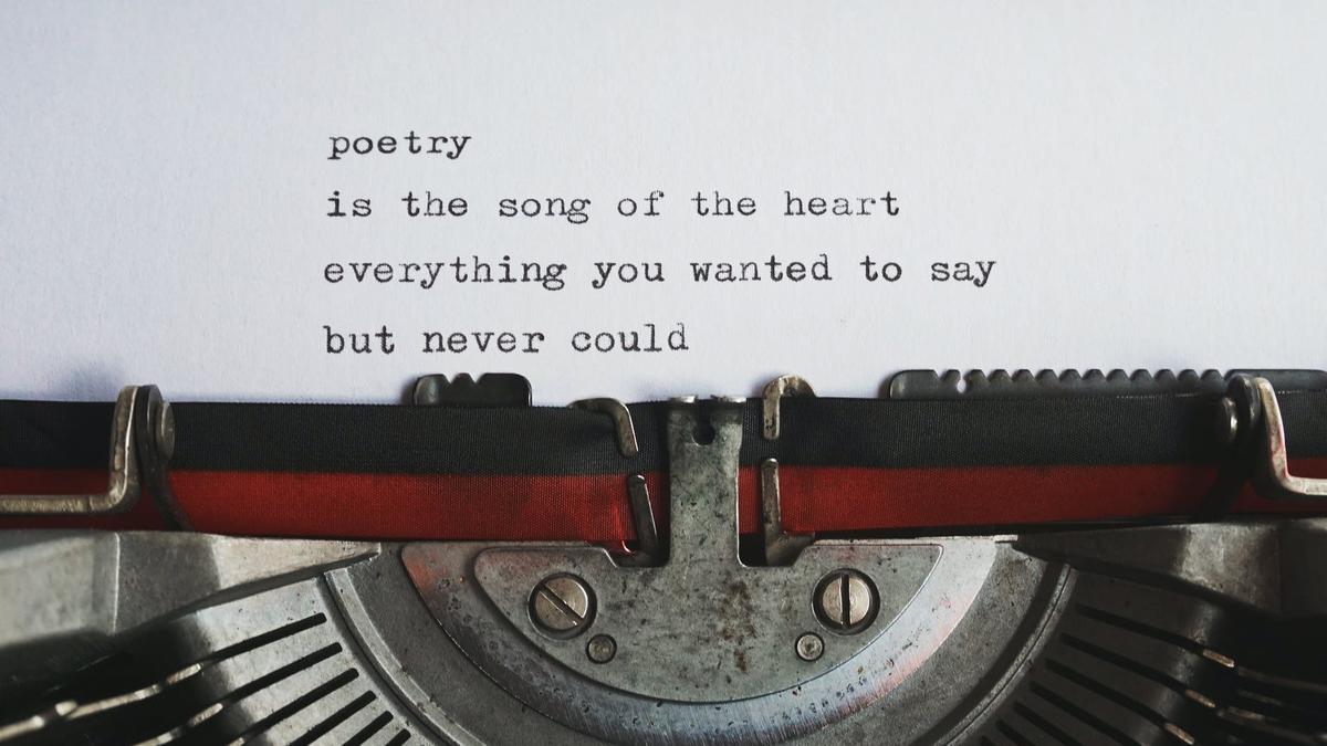 5 Contoh Puisi Ode yang Bisa Dipahami - Ragam Bola.com