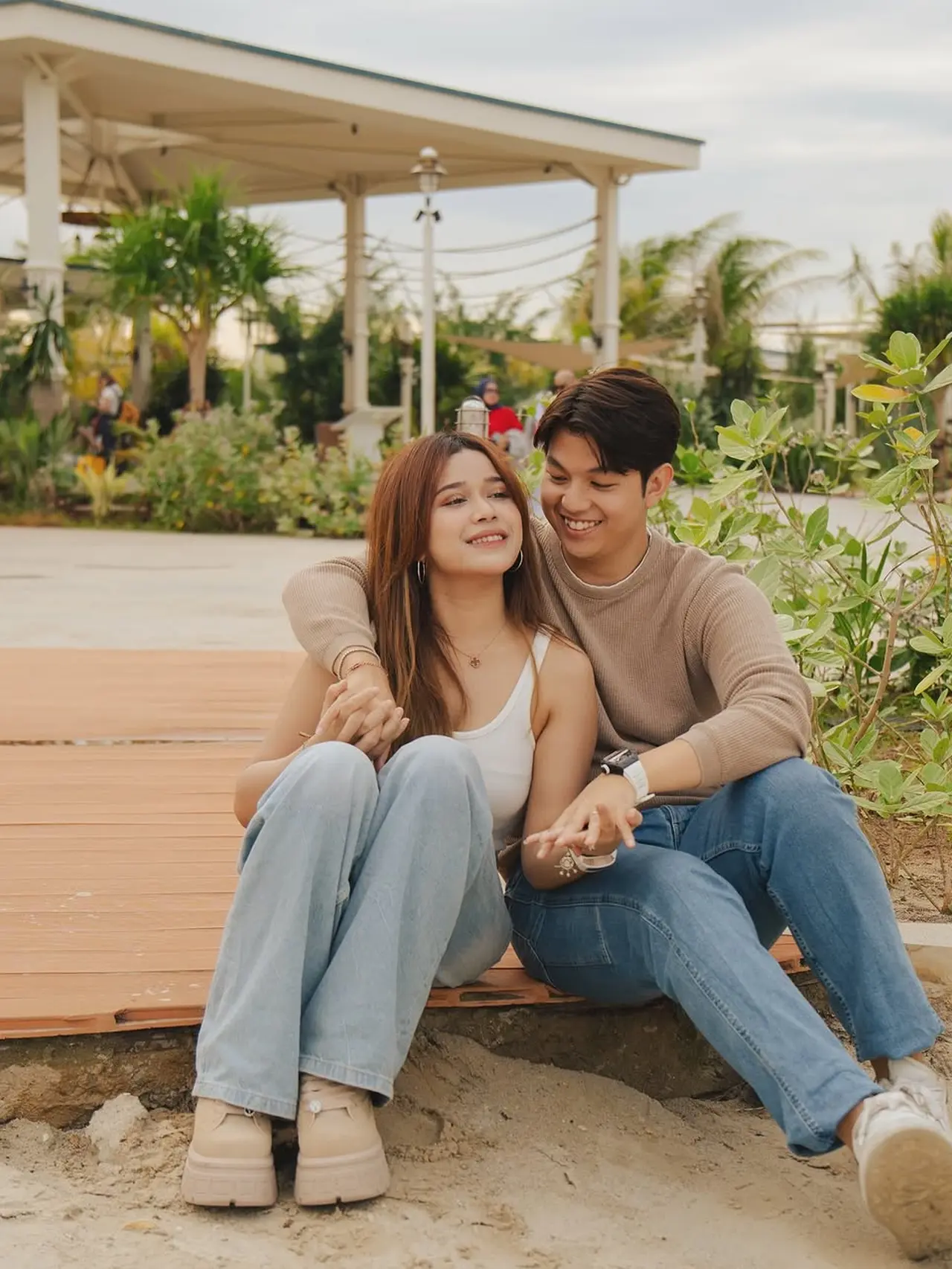 Caption Bikin Baper, Brisia Jodie Unggah Potret Manis dan Romantis dengan Jonathan Alden - Hot ...