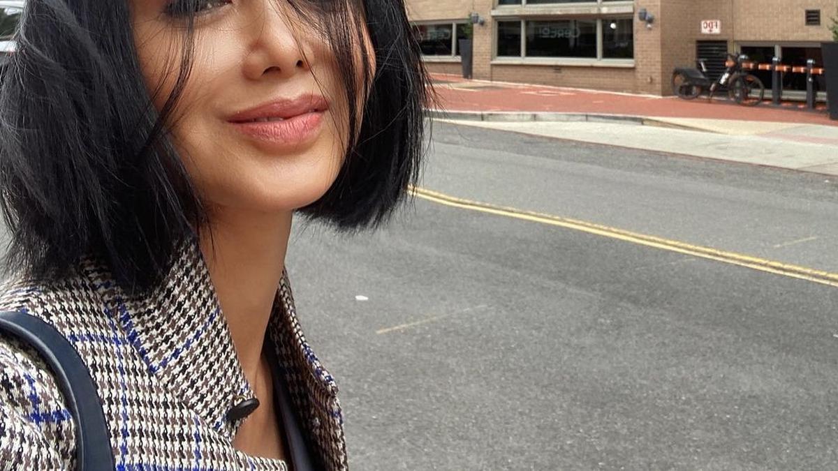 8 Gaya Awet Muda Yuni Shara yang Makin Fashionable di Usia 50an Tahun - Photo Fimela.com