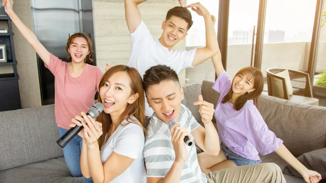 5 Cara Menjadi Orang yang Menarik, Memberi Kesan Baik, dan Selalu ...