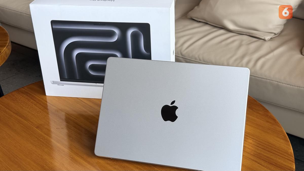 MacBook Layar Sentuh Pertama Apple Mulai Terendus