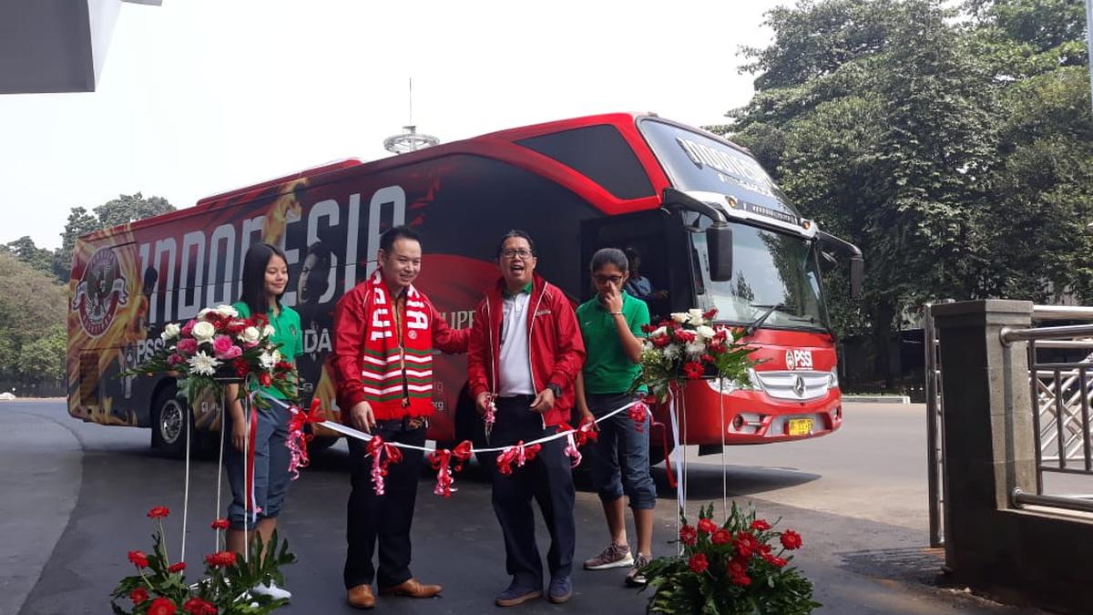 Jelang Asian Games 2018, Timnas Indonesia Perkenalkan Bus Baru - Bola ...