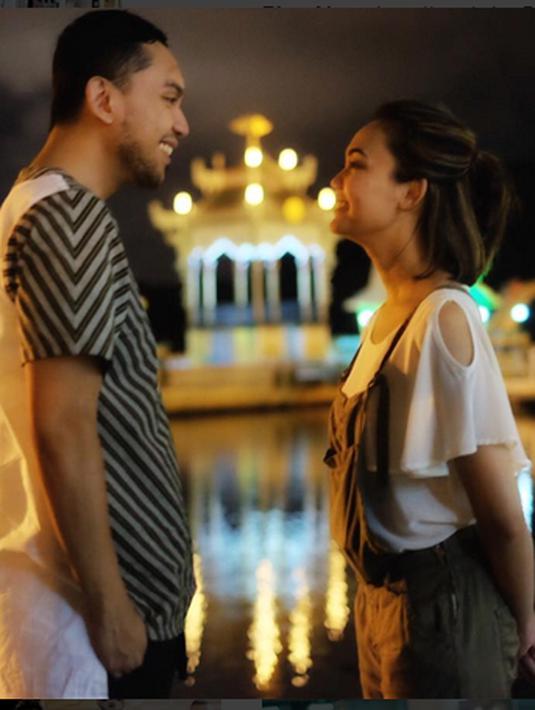 8 Potret Kehangatan Rina Nose dan Fakhrul Razi - Photo Fimela.com