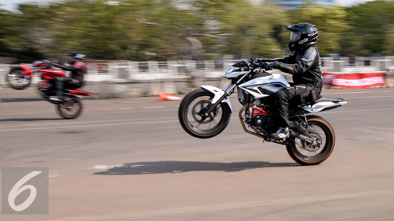 Jangan Sembarangan, Begini Langkah Aman Berkendara Motor Kopling - Otomotif Liputan6.com