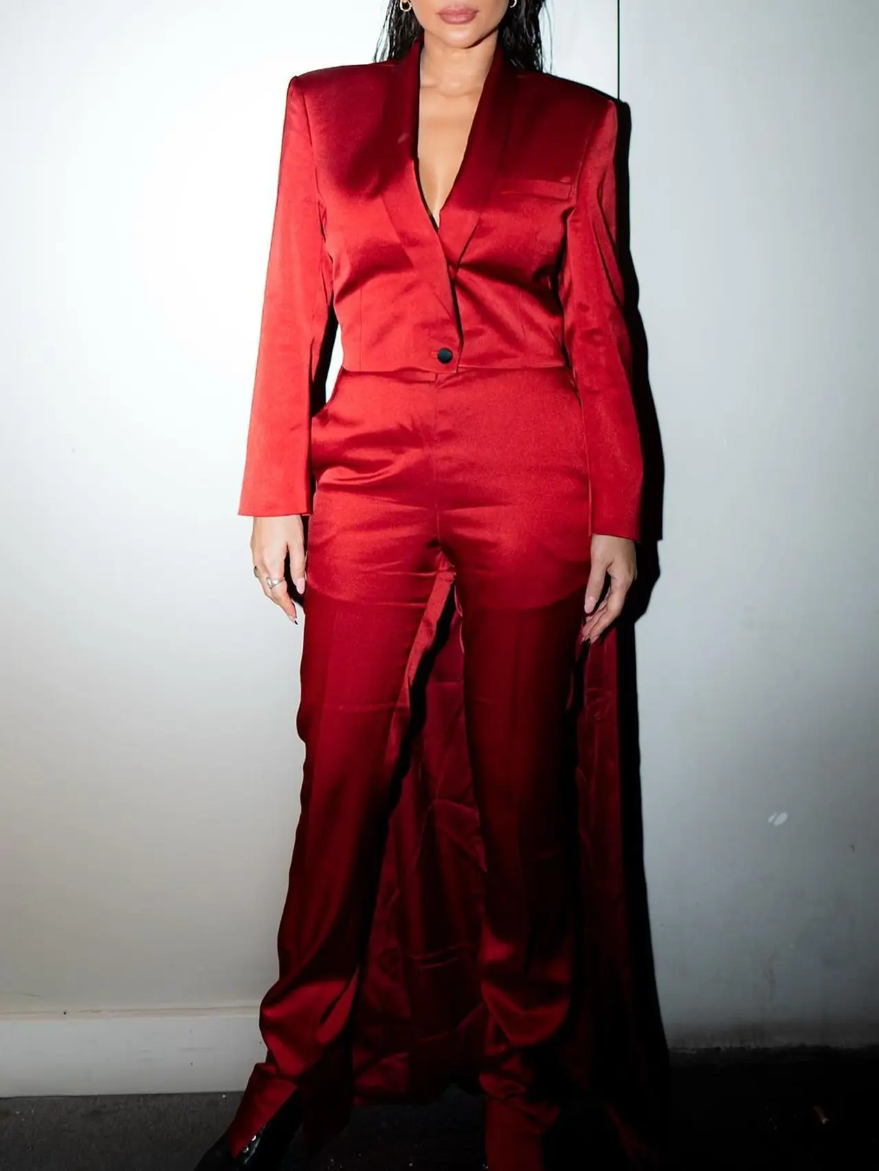 10 Pesona Ratu Felisha Pakai Baju Merah, Aktris Idola Joko Anwar yang ...