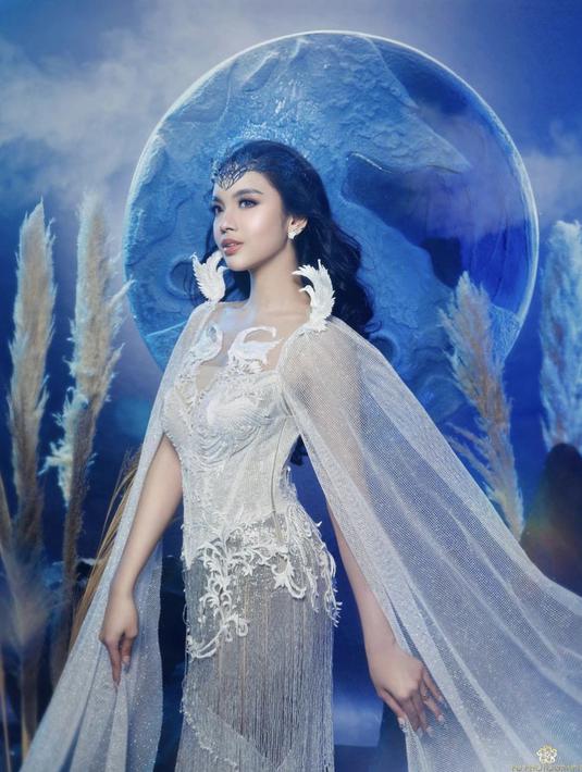 6 Potret Terbaru Lyodra Ginting Kenakan Busana Model Korset Putih Bak ...