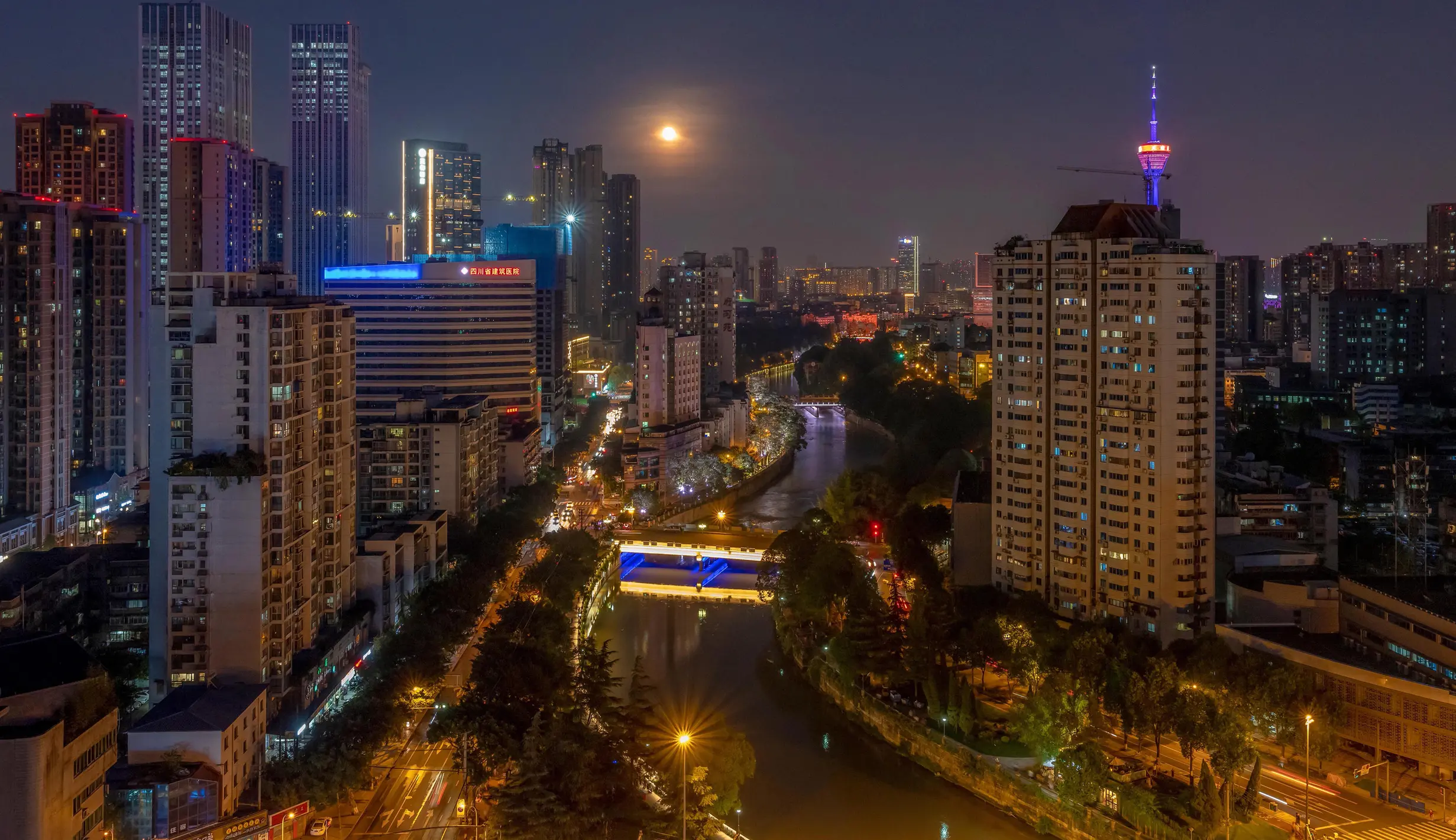 FOTO: Bulan Purnama Terangi Langit Malam Kota-kota di China - Foto ...