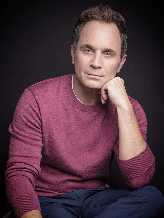 6 Potret Terbaru David Yost, Pemeran Power Rangers Biru yang Awet Muda ...