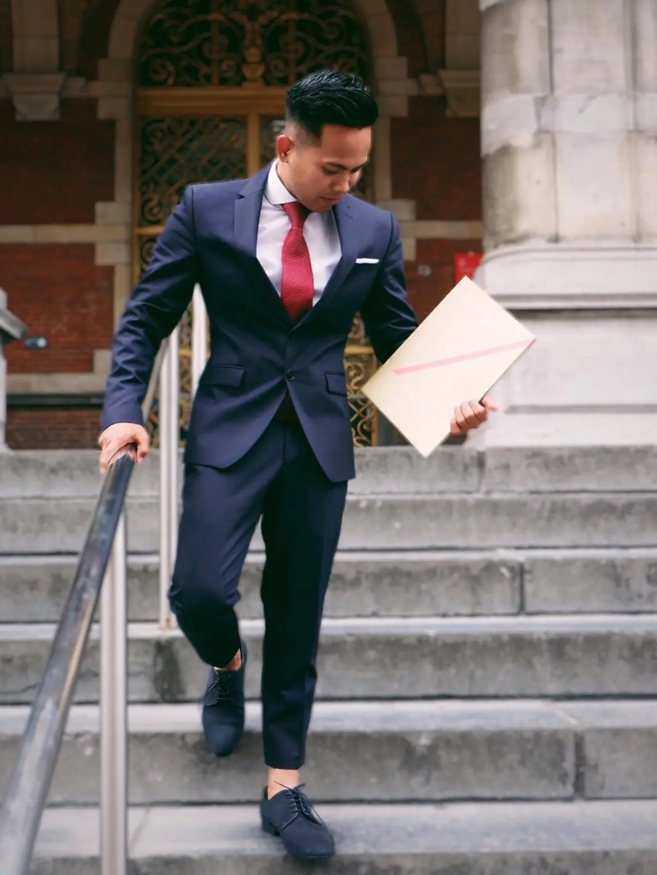 Kisah Inspiratif Scott Alfaz, Penderita HIV yang Kini Lulus S2 di Eropa ...