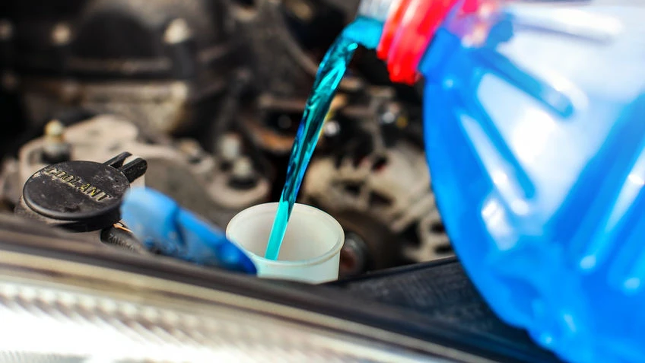 Ini Fungsi Air Radiator Motor dan Tips Merawatnya