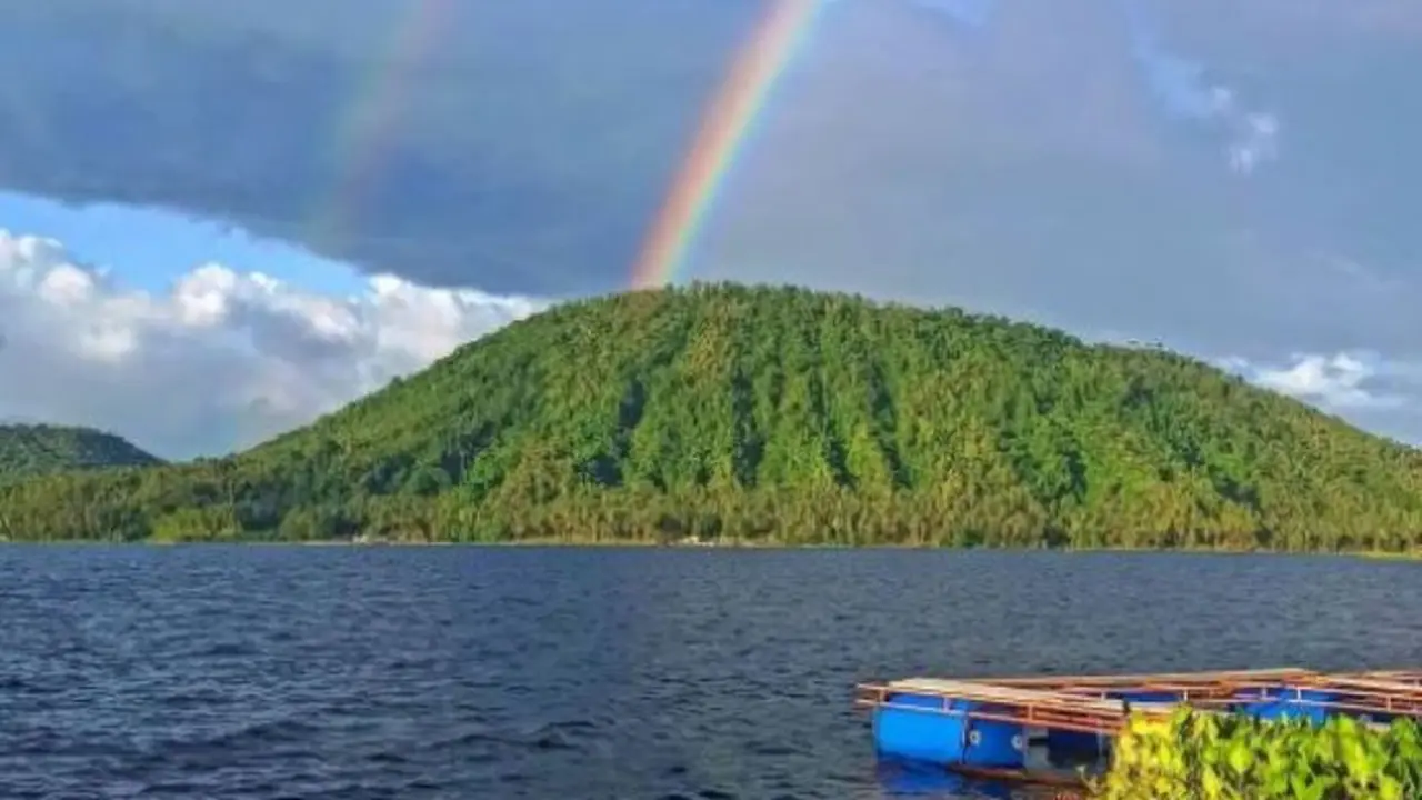 6 Fakta Menarik Halmahera Utara, Punya 50 Pulau dengan Keindahan Alam ...