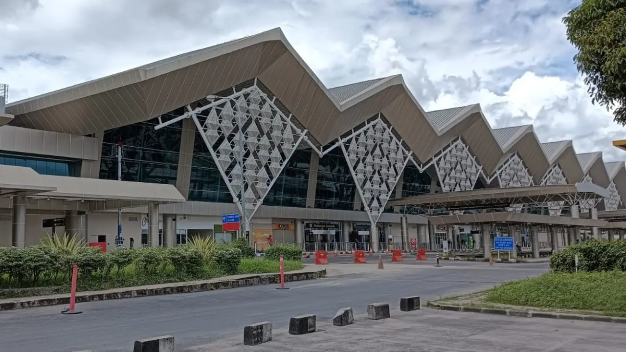 Bandara Sam Ratulangi Kembali Dibuka - Cerita Cintaku